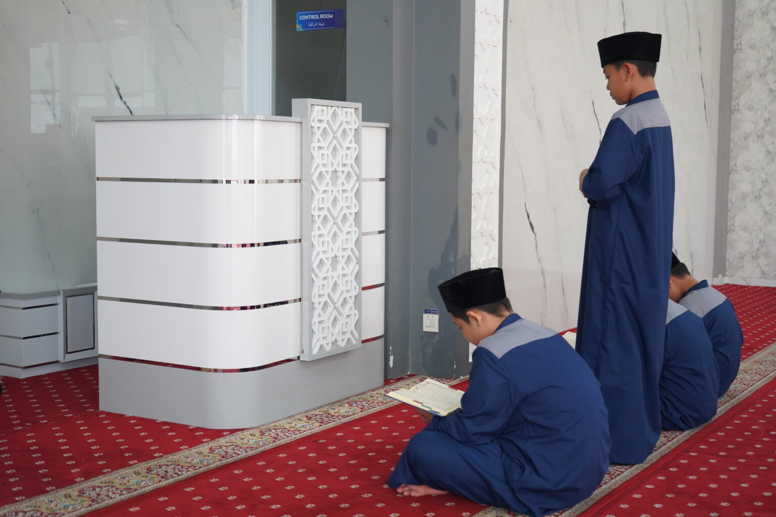 Sudahkah Anda Menggunakan Sutrah? - BQ Islamic Boarding School