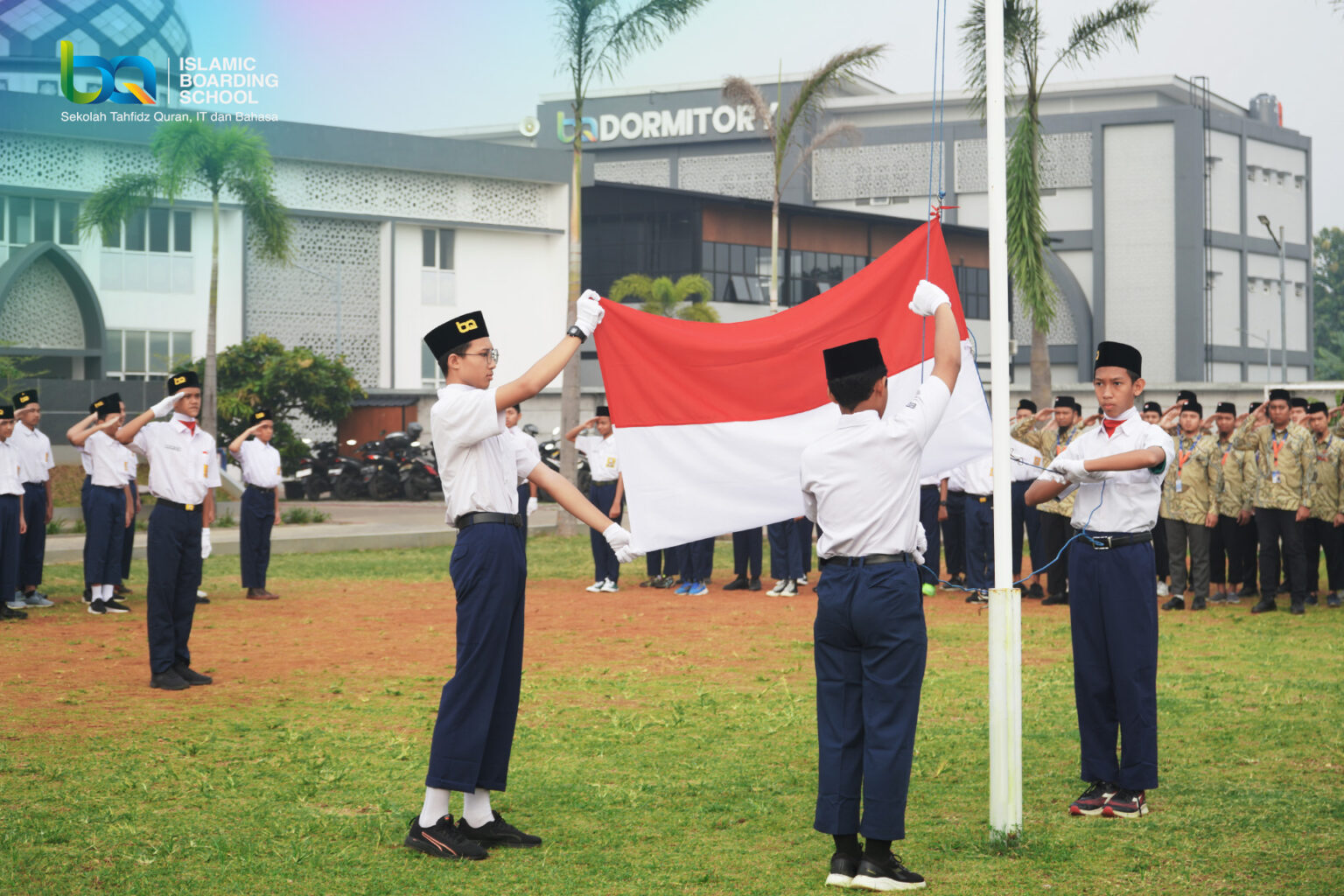 Manfaat Pondok Pesantren Bagi Masyarakat - BQ Islamic Boarding School